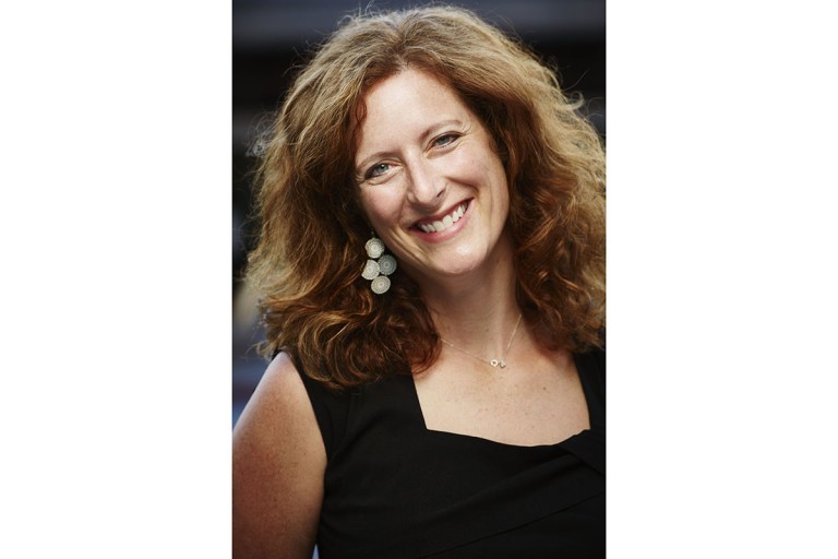 Journalist-Turned-Scriptwriter Laura Wexler Spins True Stories into VR ...