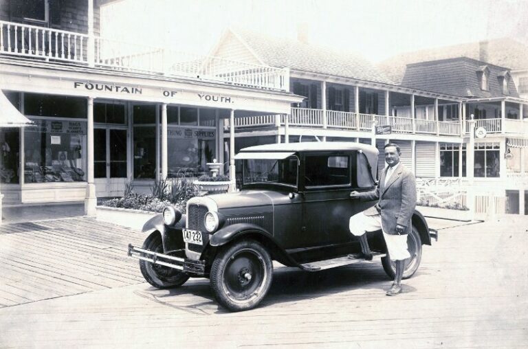 Mayor William McCabe in 1927 - JMORE